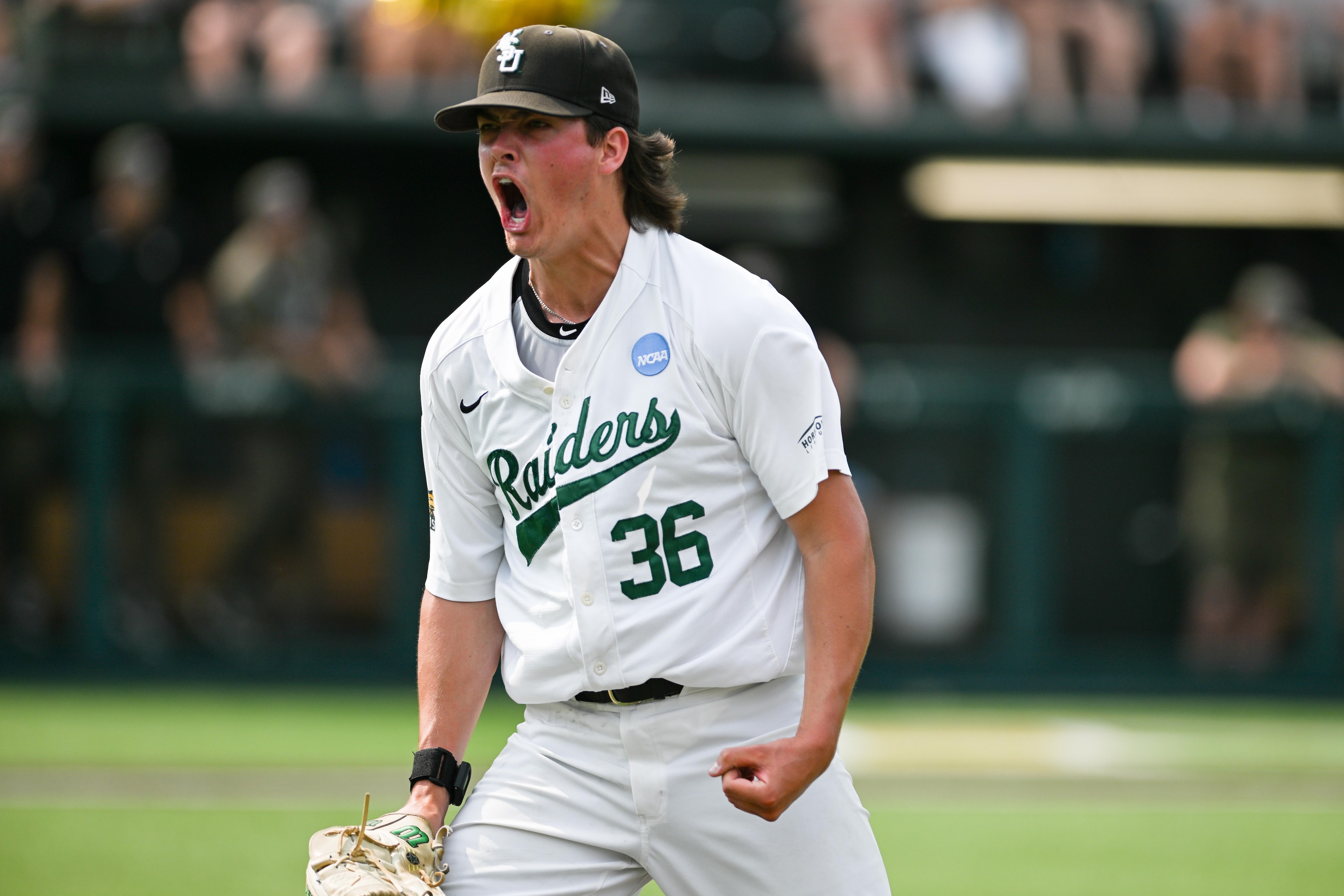 Wright State Upsets Top-Seeded Vanderbilt in NCAA Baseball Regional ...