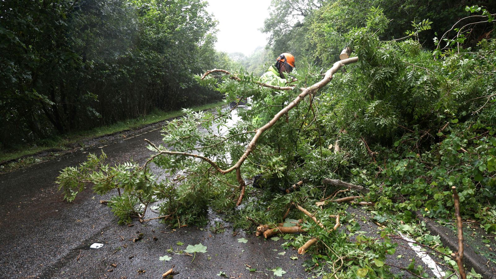 Storm Floris Causes Continued Travel Disruptions Across Scotland ...
