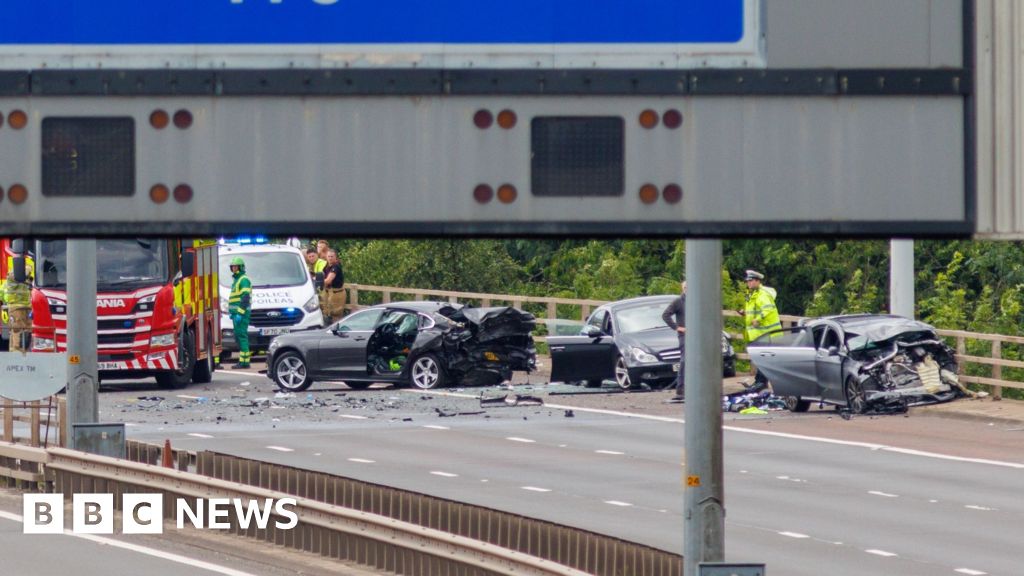 Driver under the influence of cocaine causes crash, injuring six on M8 ...
