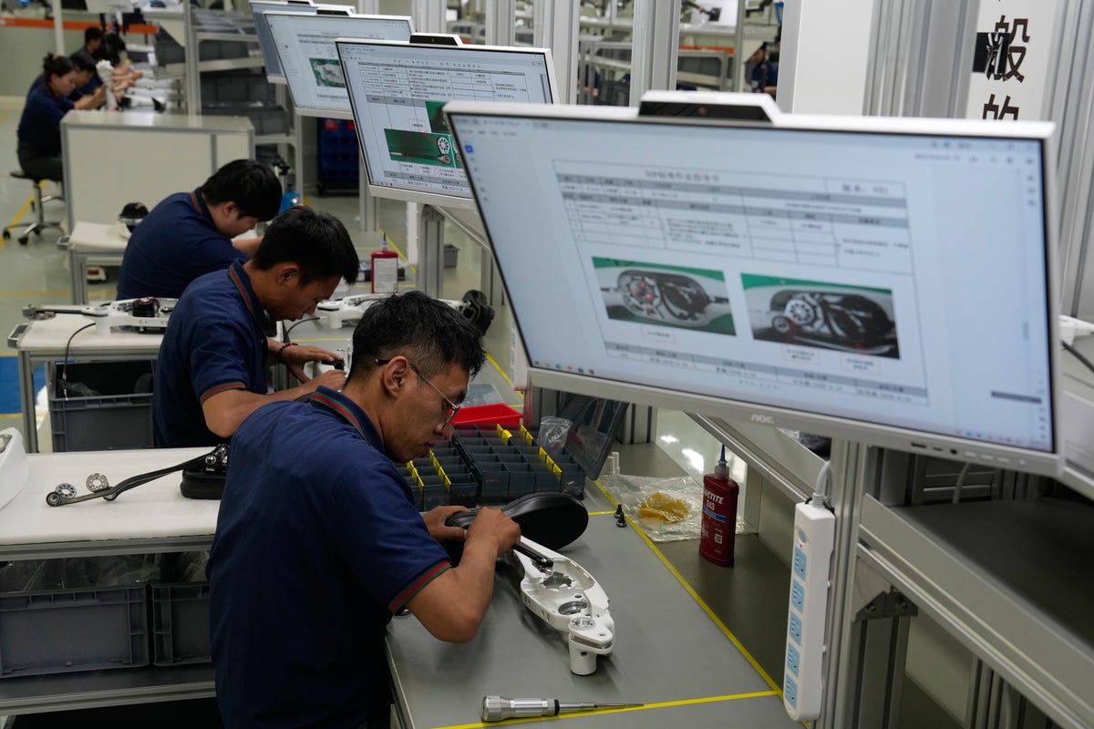 China Expands Humanoid Robot Production Despite Uncertain Commercial ...