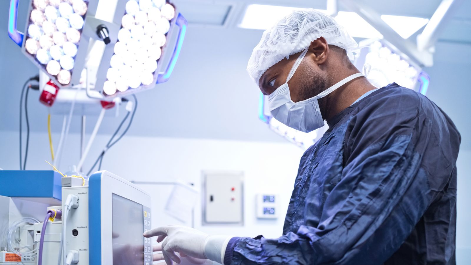 UK Scientists Successfully Transplant Lab-Grown Esophagus in Pigs ...