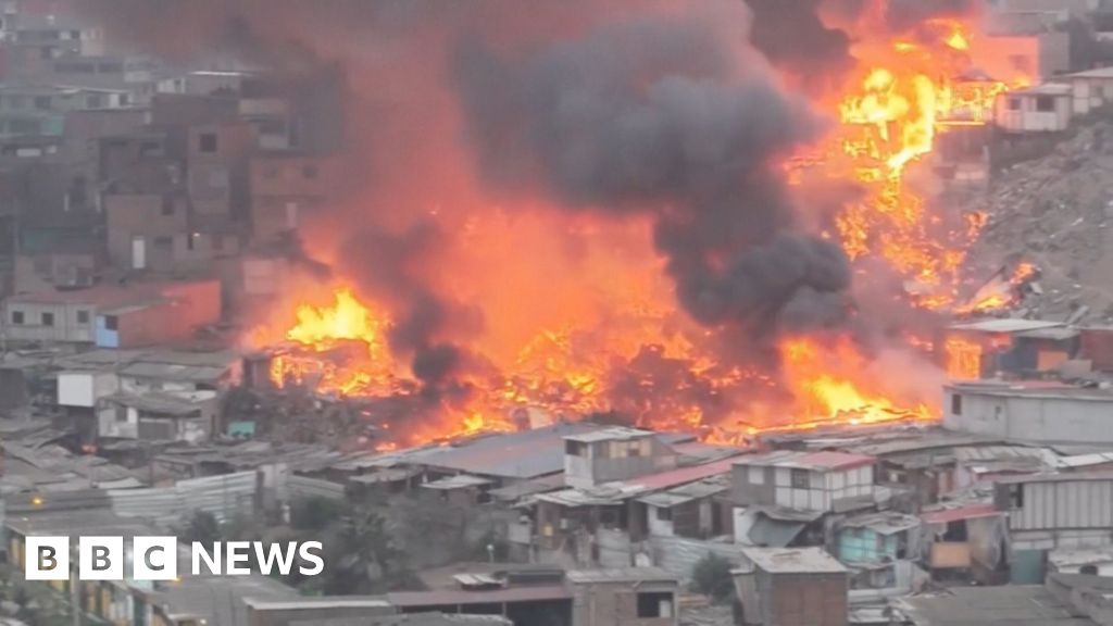 Large fire destroys multiple homes in Lima neighborhood, no fatalities ...