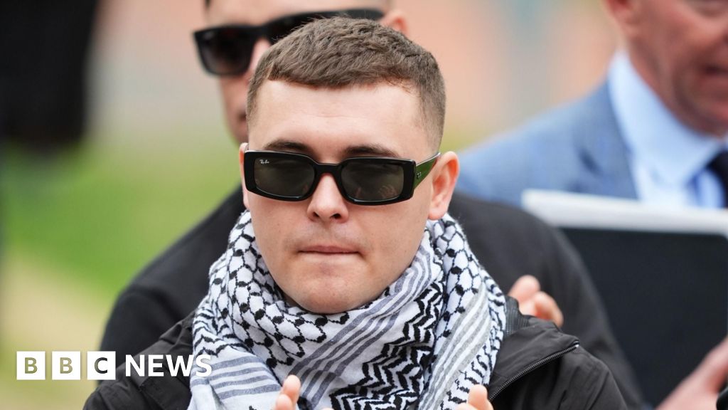 CPS to Appeal Dismissal of Terrorism Charge Against Kneecap Rapper Liam ...