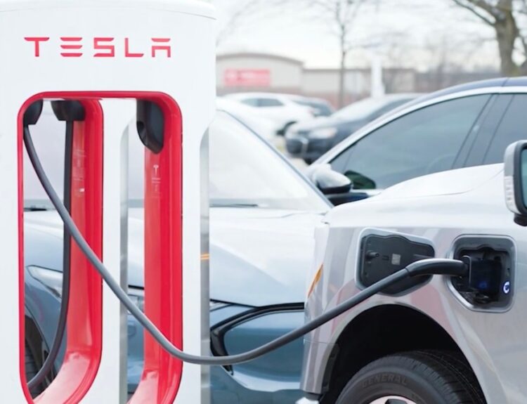 GSA to Shut Down Federal EV Charger Network Amid Trump Administration ...